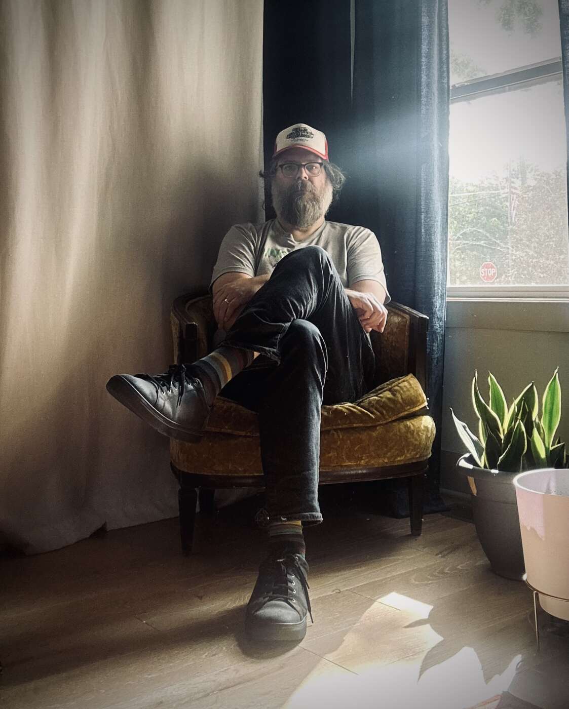 Tom Barrett Releases “Two Places At Once” Off New LP • Bad Copy